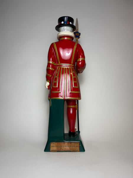James Burrough's Beefeater London Dry Gin Porcelain Beefeater Yeoman D ...