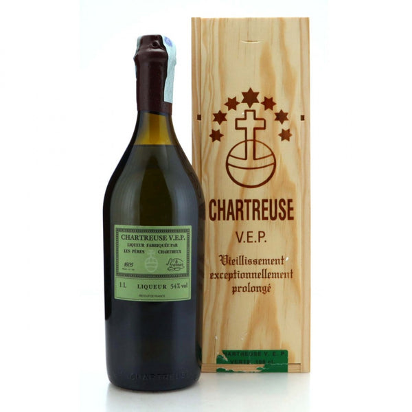 Chartreuse VEP Green - Bottled 2023 (54%, 100cl) – Old Spirits Company