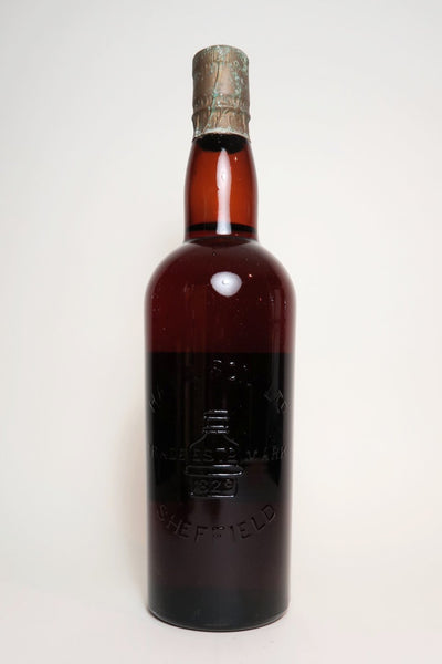 Saint Martin Jamaican Rum bottled by Hay & Son, Sheffield - 1950s (50% ...